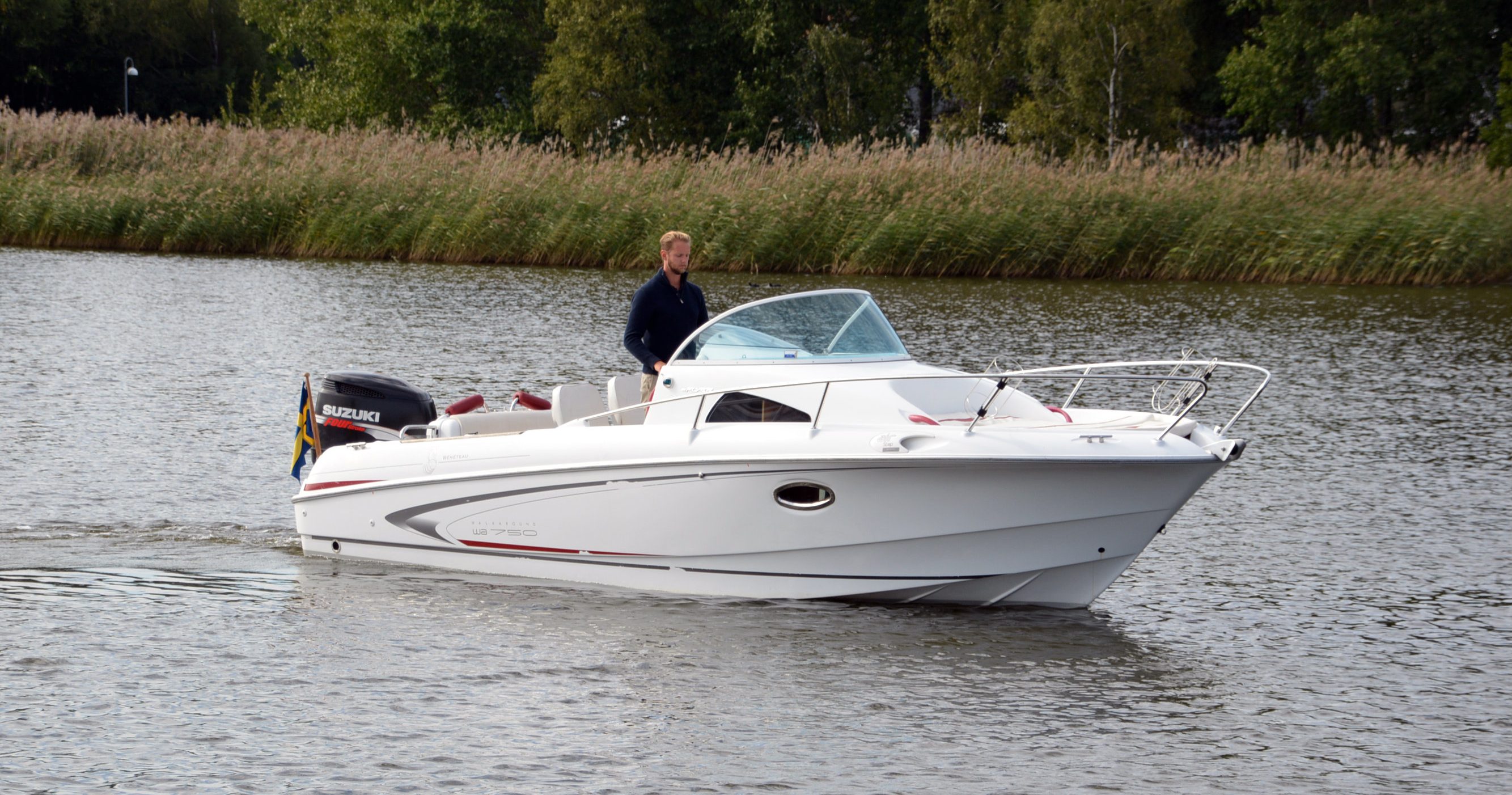 Beneteau Flyer 750 WA | Båtförmedling | Seacastle