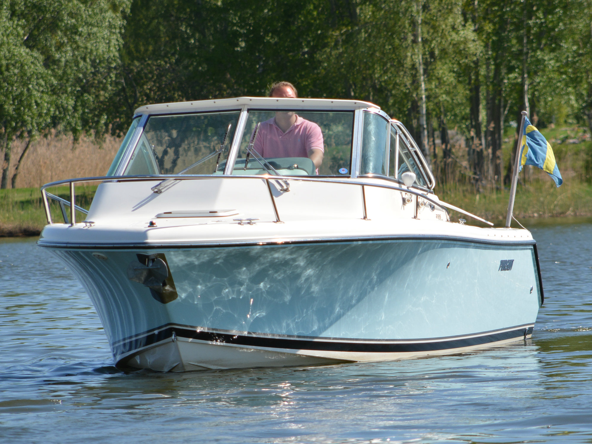 Pursuit OS 235 | Seacastle