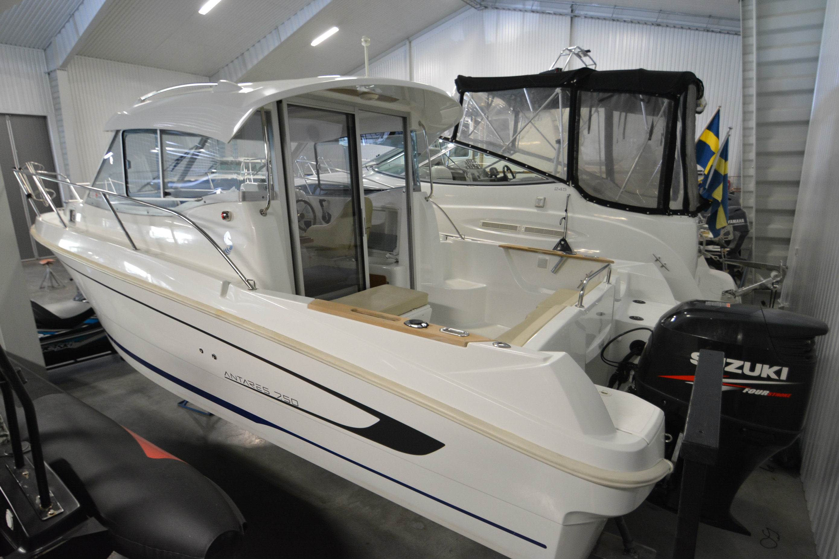 Beneteau 750 Antares | Seacastle