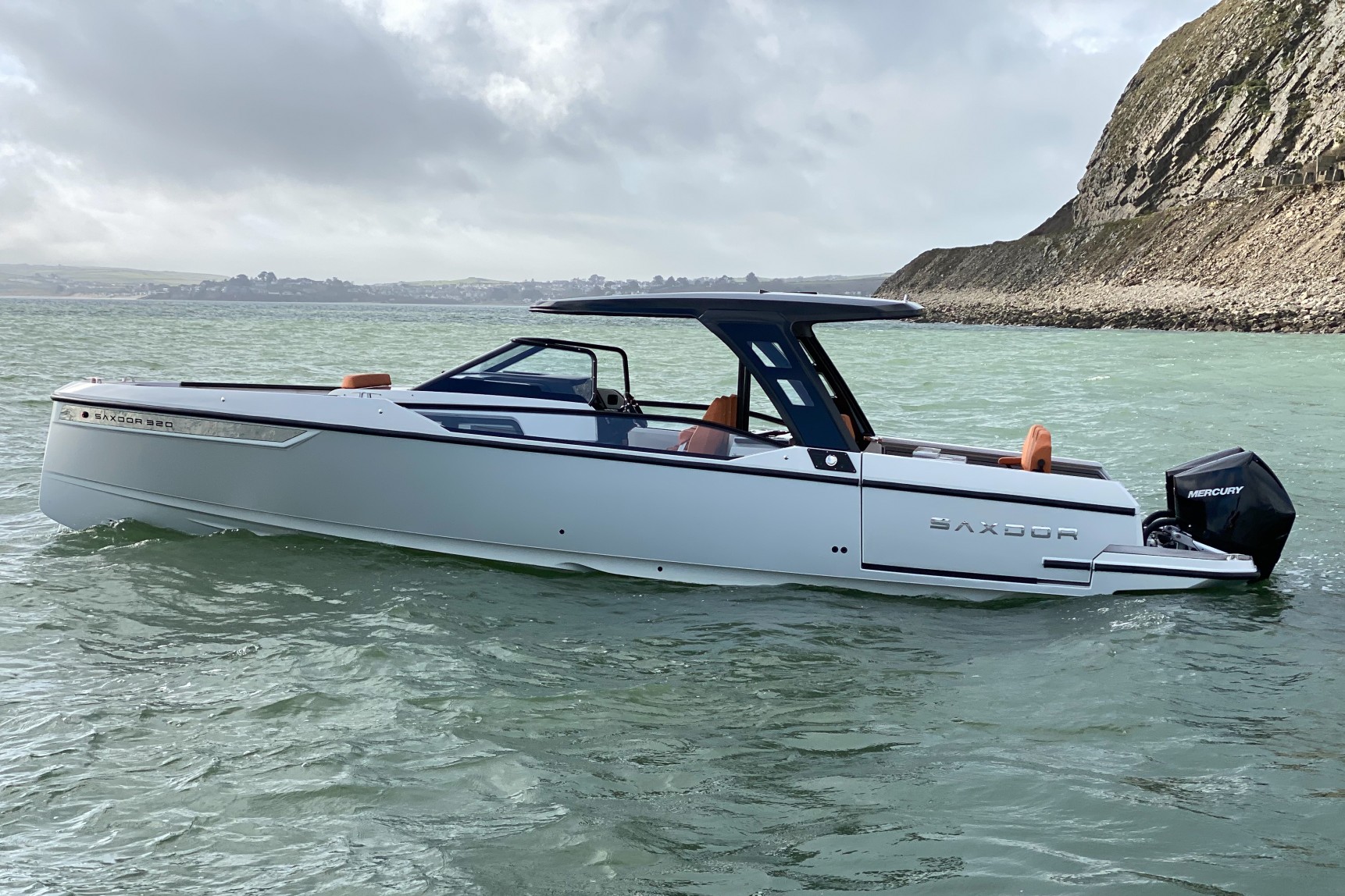 Saxdor 320 GTO | Seacastle