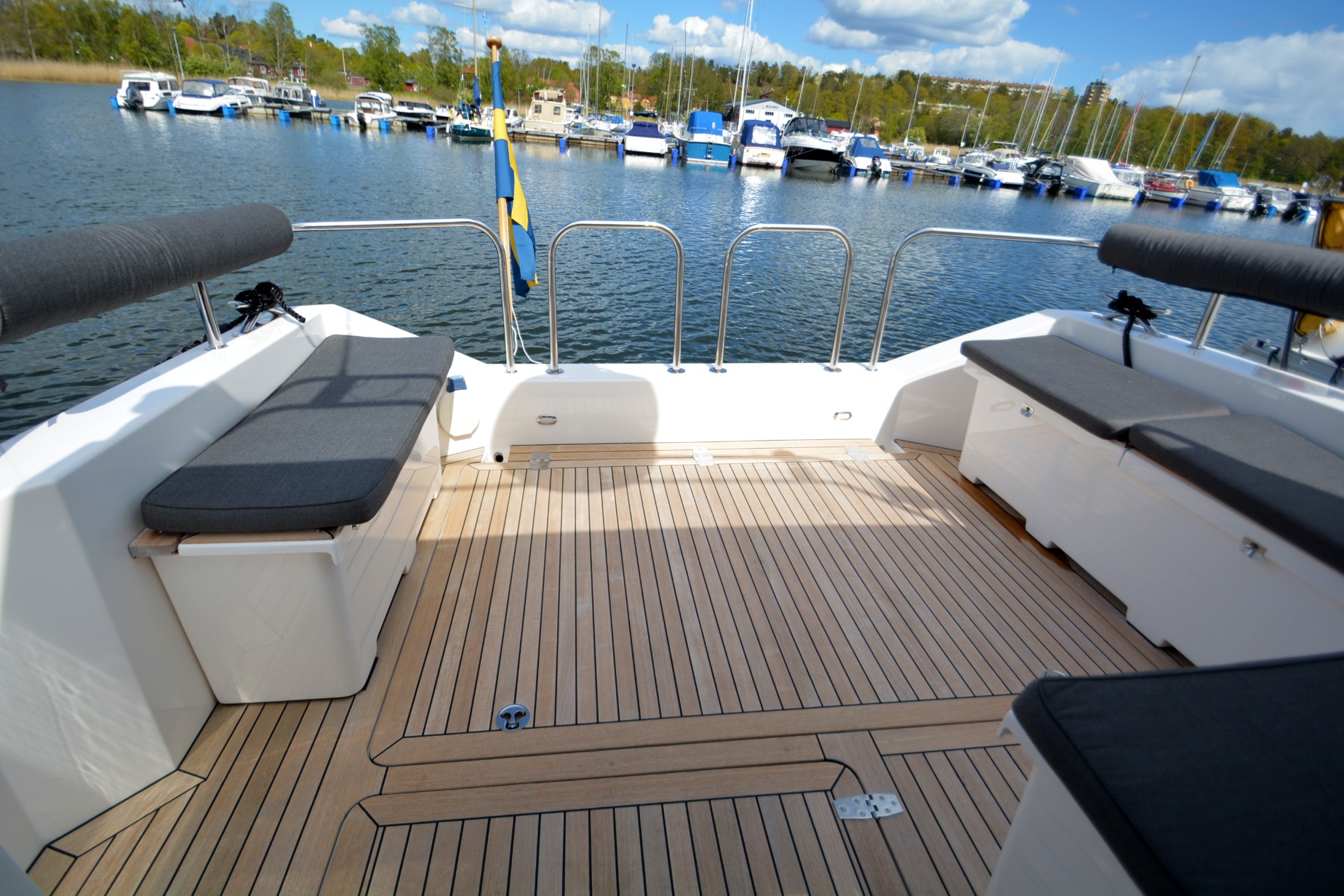 Delta 34 SW | Side walk | Båtförmedling | Seacastle