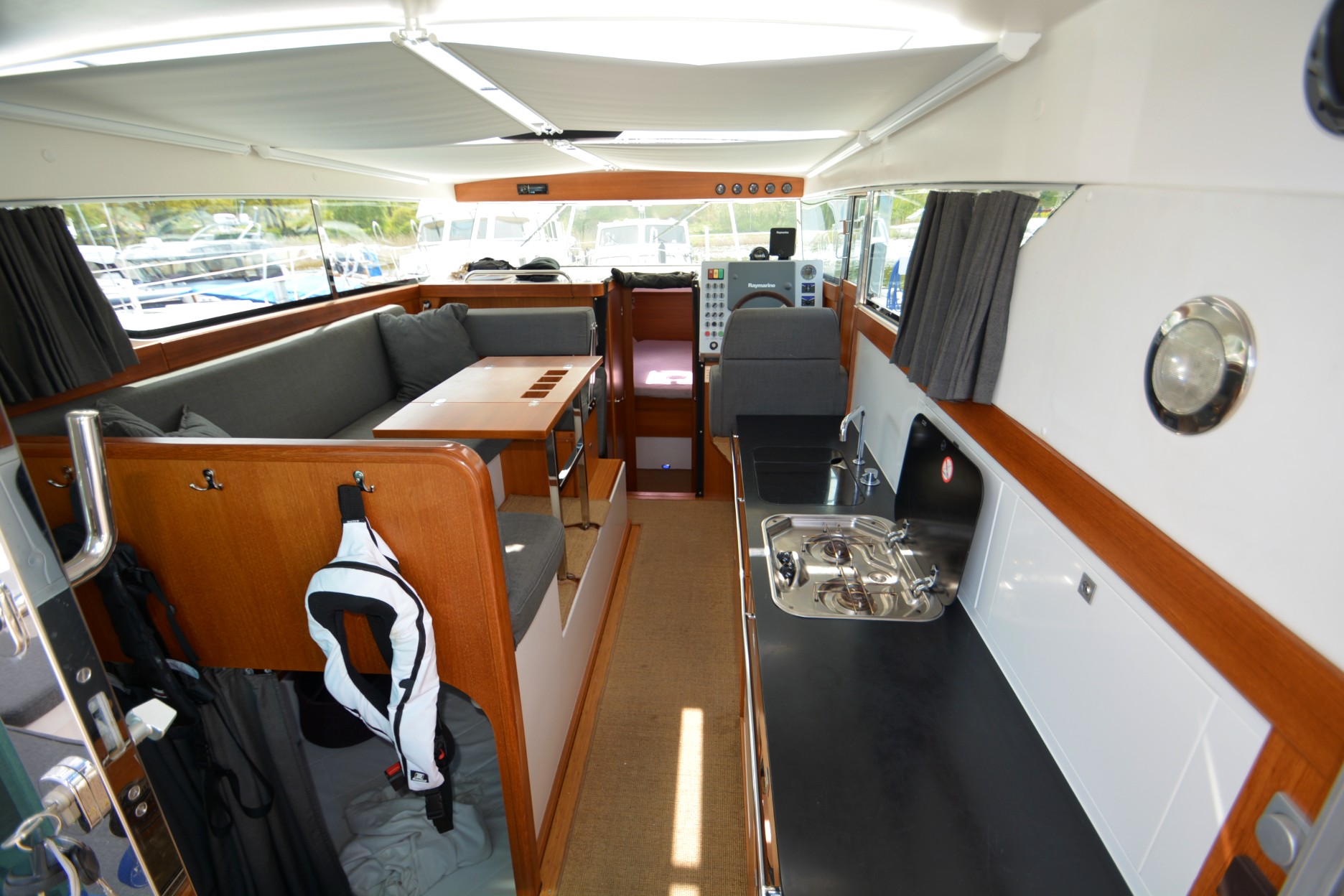 Delta 34 SW | Side walk | Båtförmedling | Seacastle