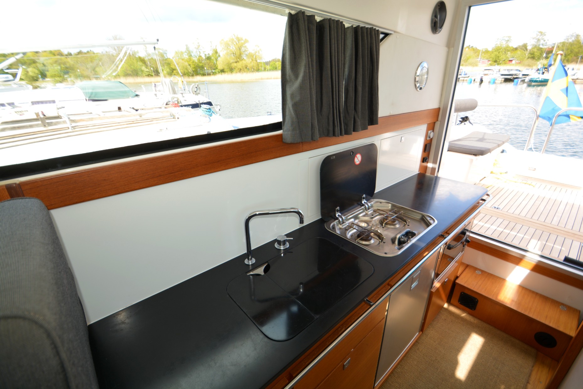 Delta 34 SW | Side walk | Båtförmedling | Seacastle