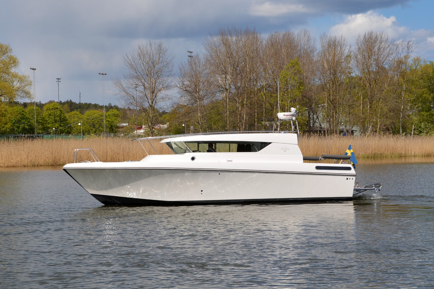 Delta 34 SW | Side walk | Båtförmedling | Seacastle