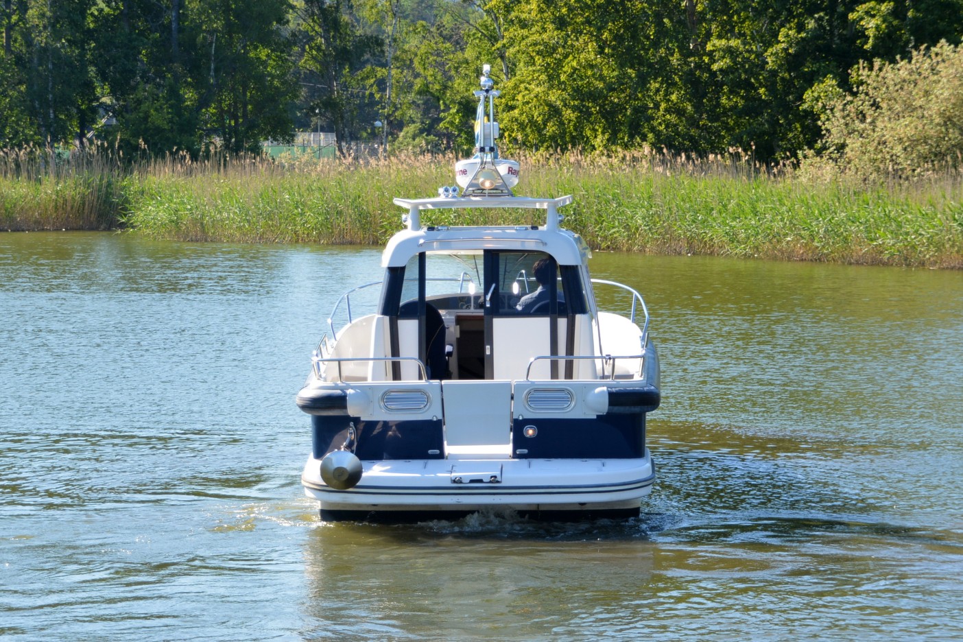 Askeladden 805 Commuter | Seacastle