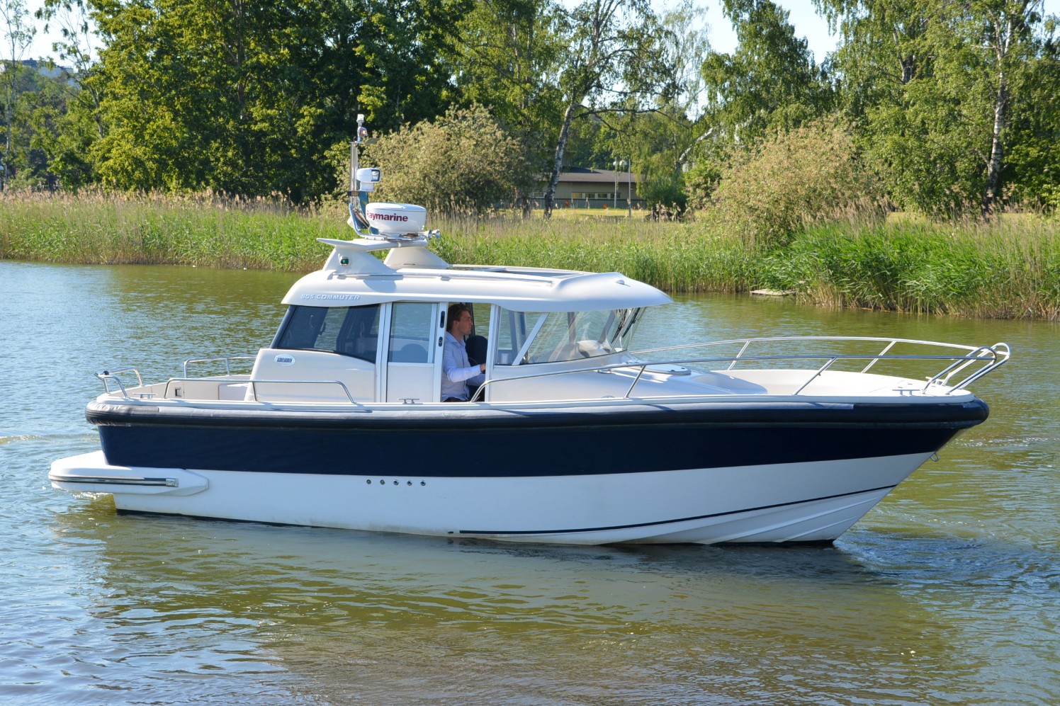 Askeladden 805 Commuter | Seacastle