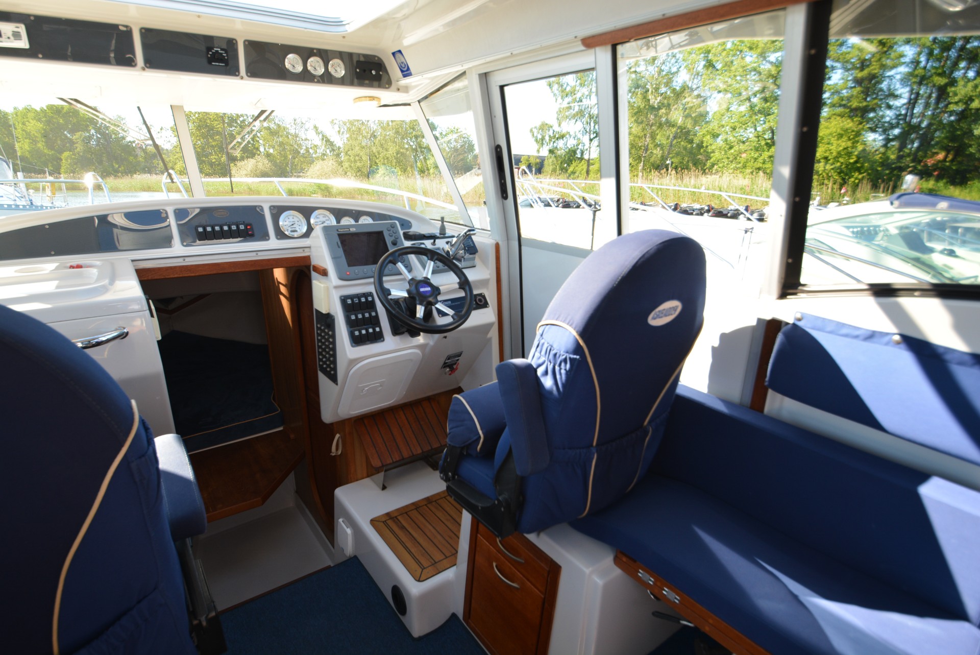 Askeladden 805 Commuter | Seacastle