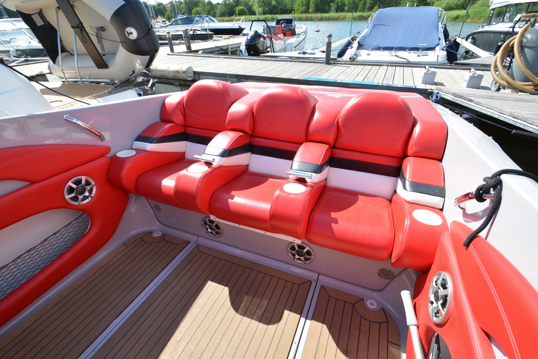 Baja 33 Outlaw | Seacastle