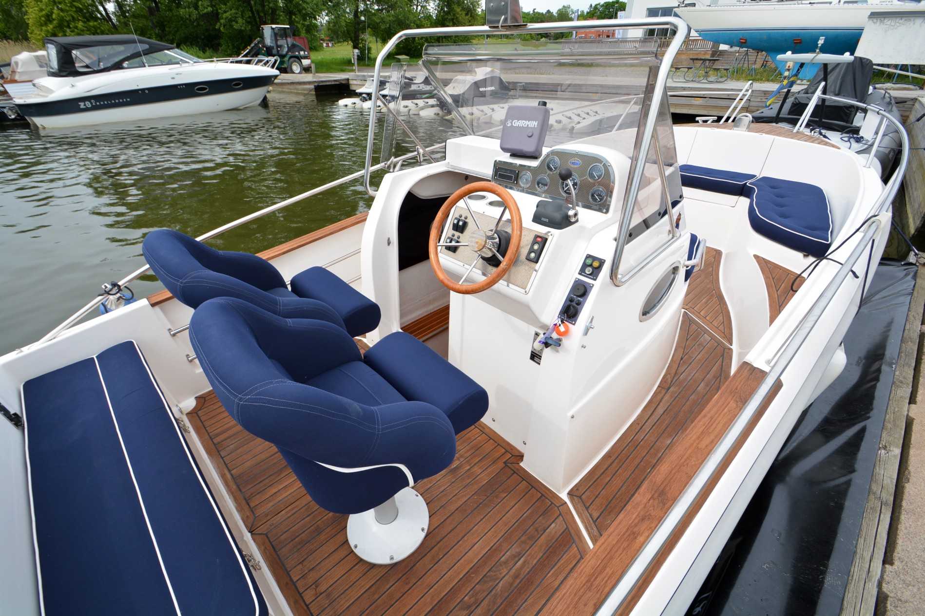 Draco/Windy Oceancraft 761 | Seacastle