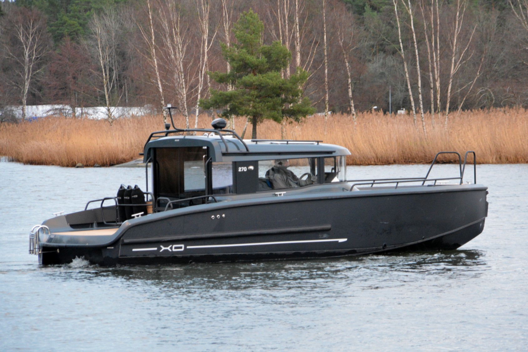 XO 270 Cabin IB | Seacastle