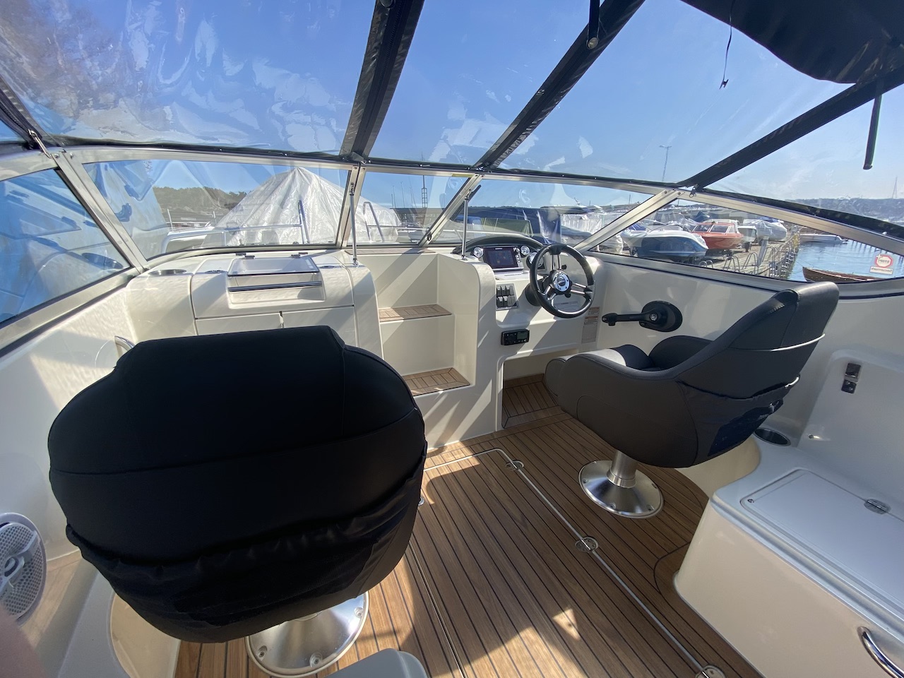 Uttern D62 | Seacastle