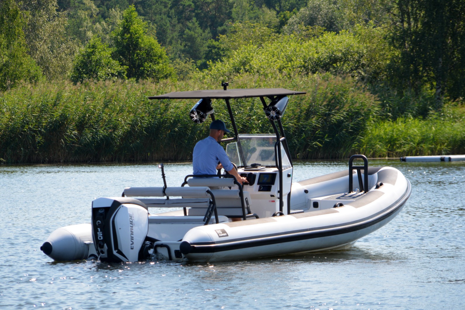 Rupert R6 | Seacastle