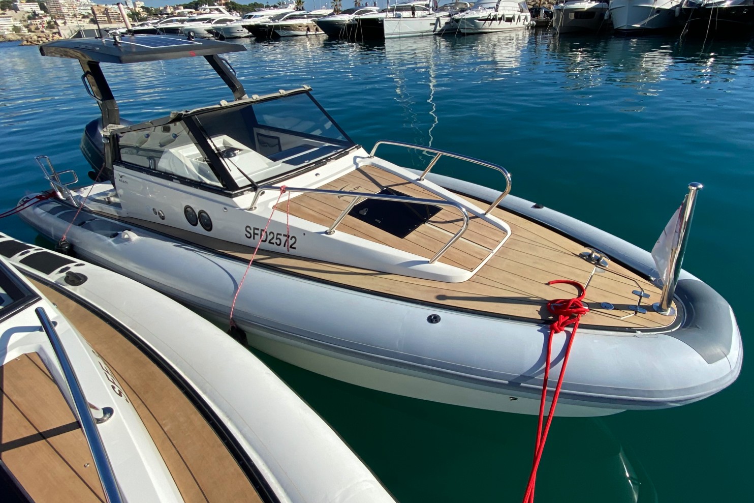 Agapi 800 | Seacastle