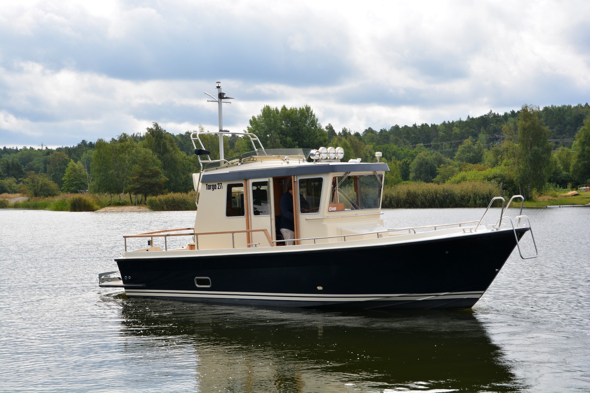 Targa 27.1 | Seacastle