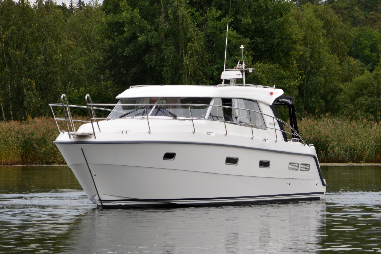 Saga 370 HT | Seacastle