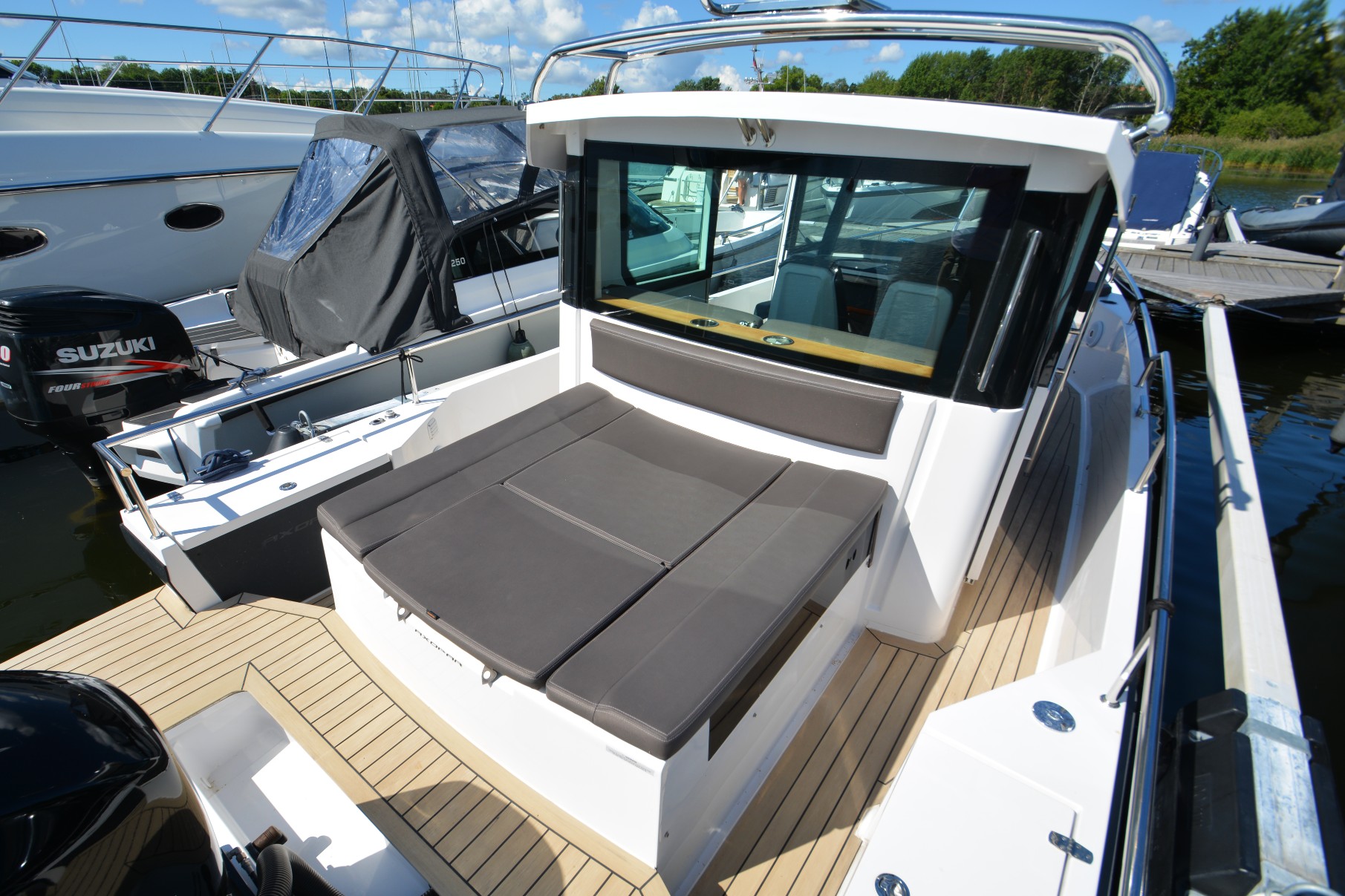 Axopar 28 AC | Seacastle