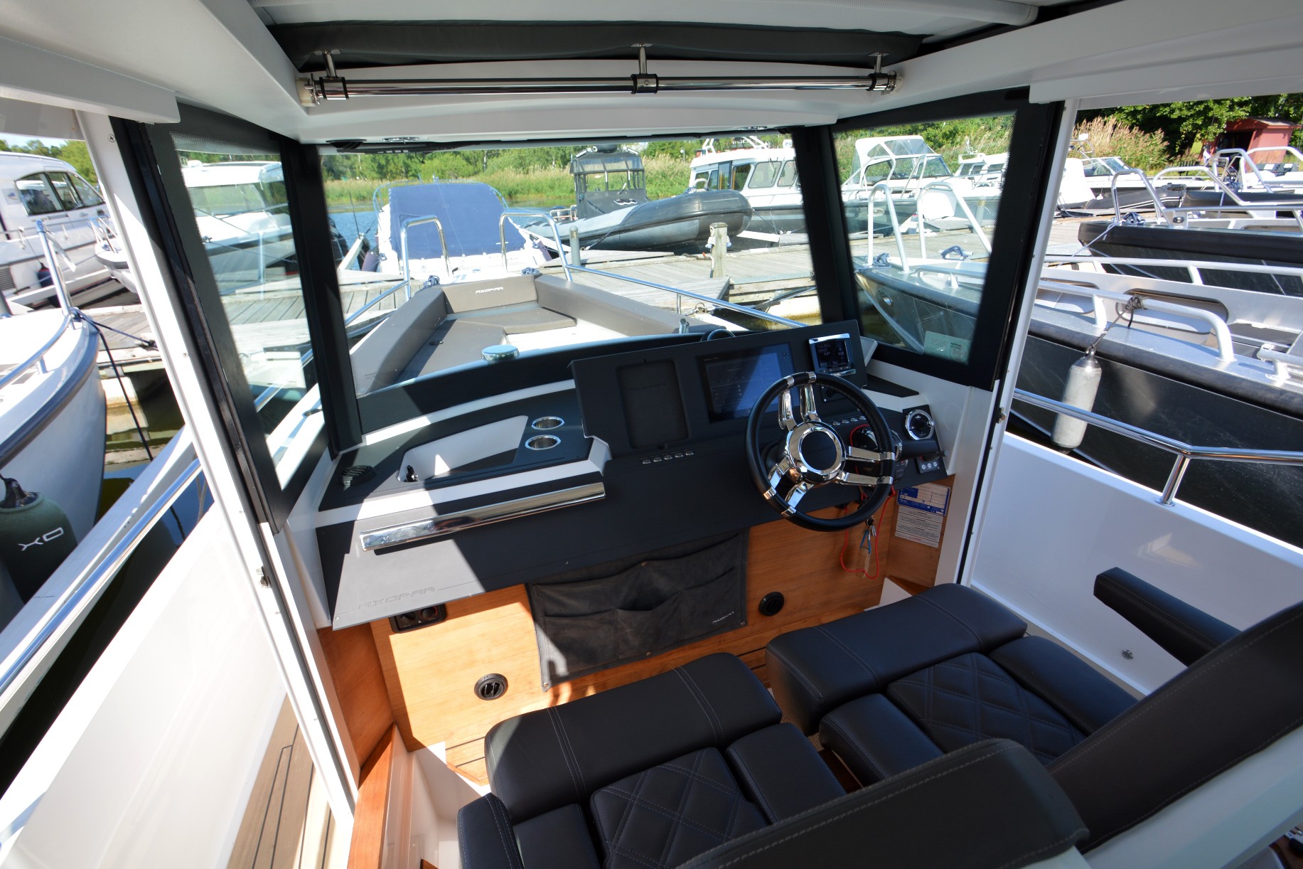 Axopar 28 AC | Seacastle