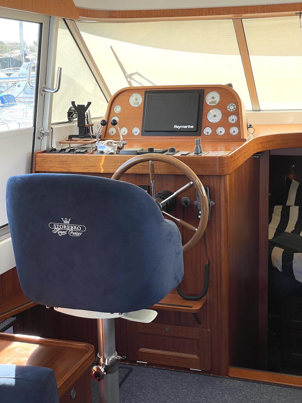 Storebro 410 Commander | Seacastle