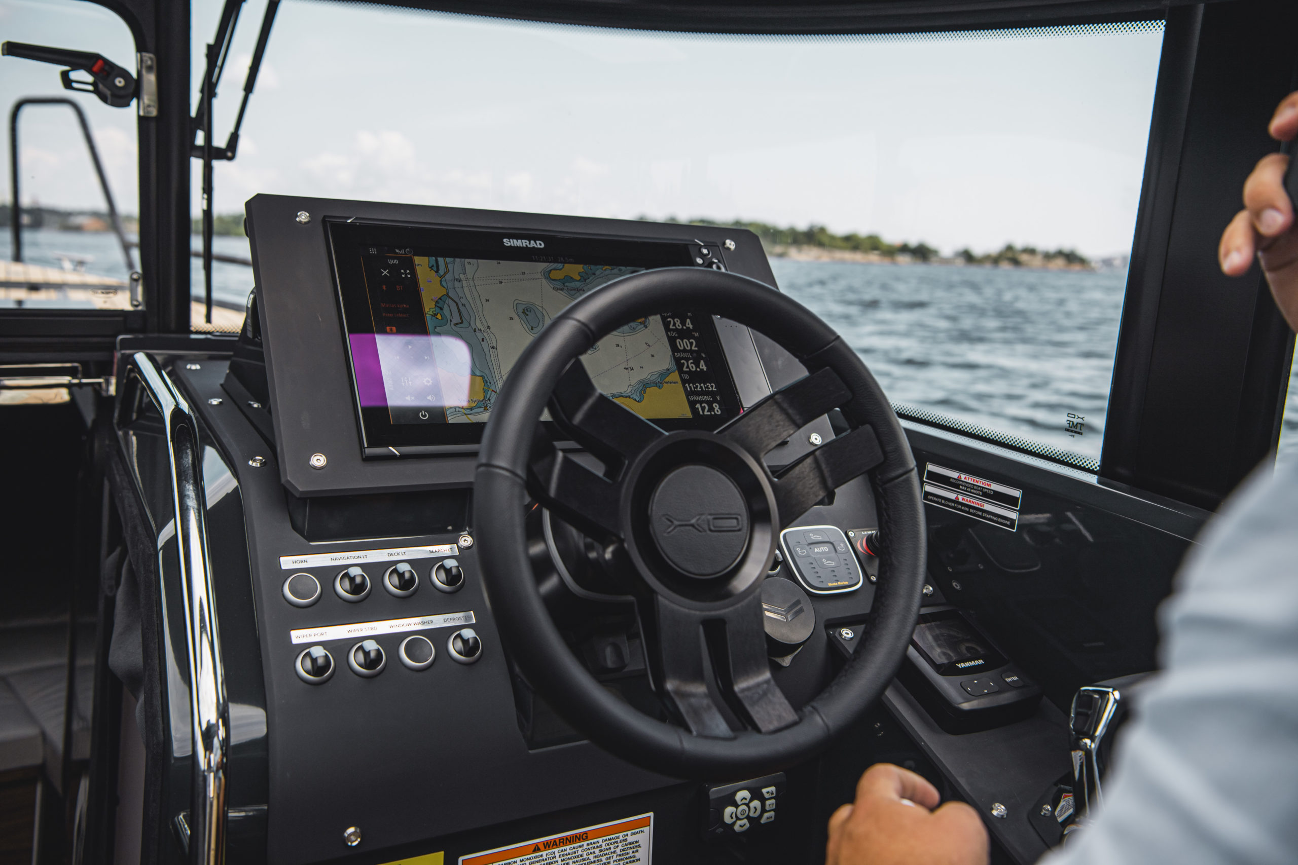 XO EXPLR 10S+ IB Yanmar 370hp | Seacastle