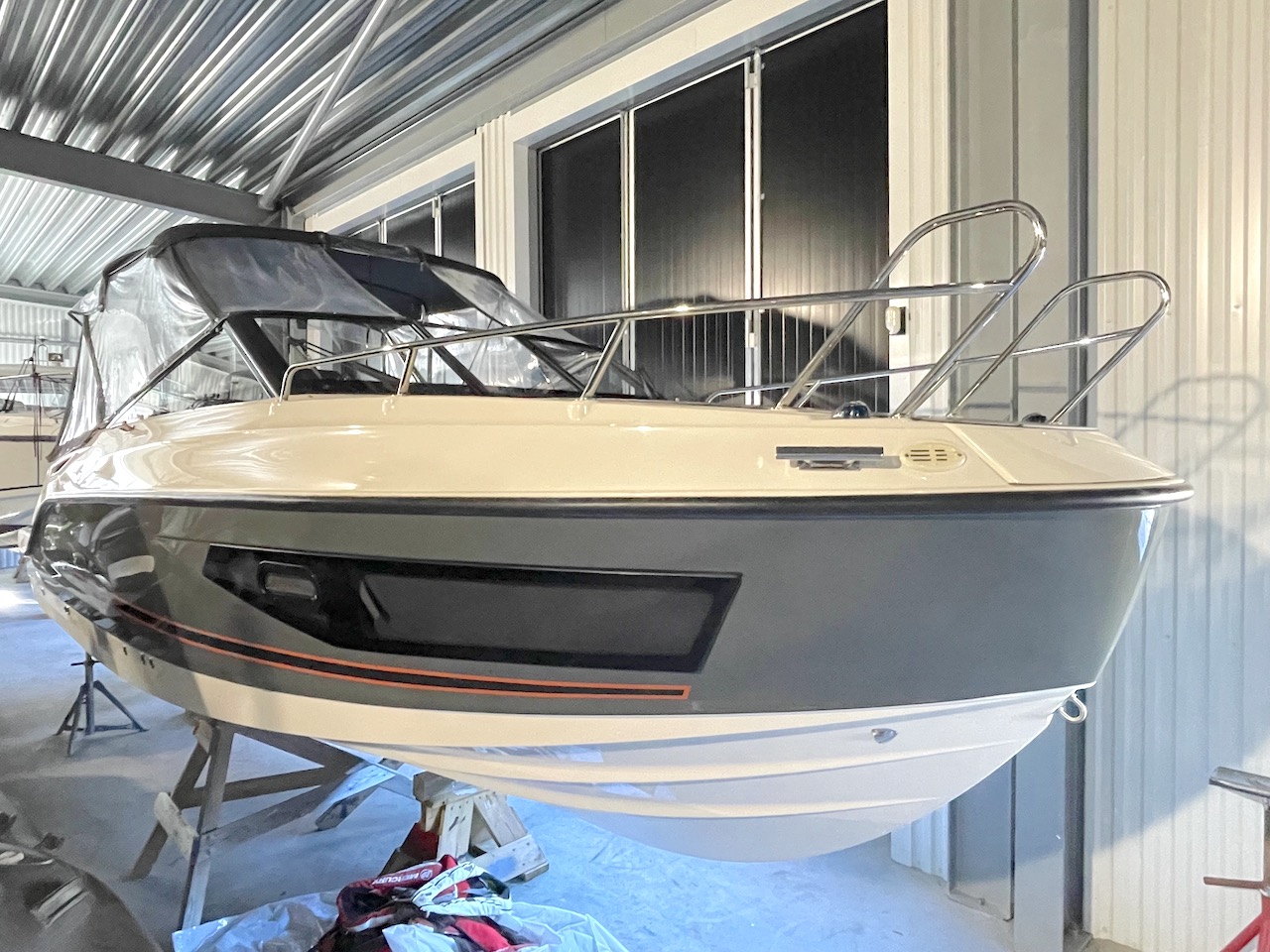 Uttern D70 ”Premium Edition” | Seacastle