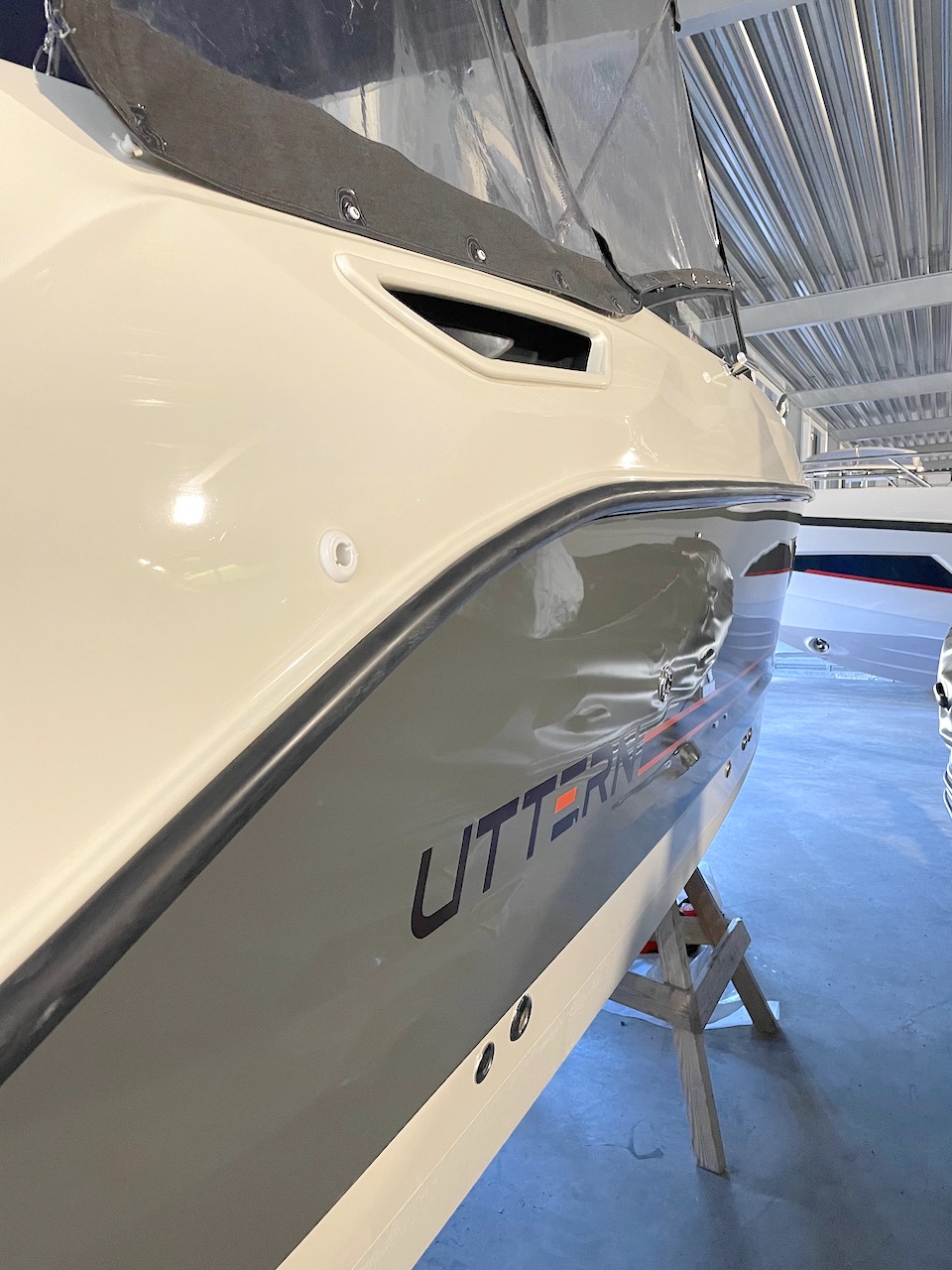 Uttern D70 ”Premium Edition” | Seacastle