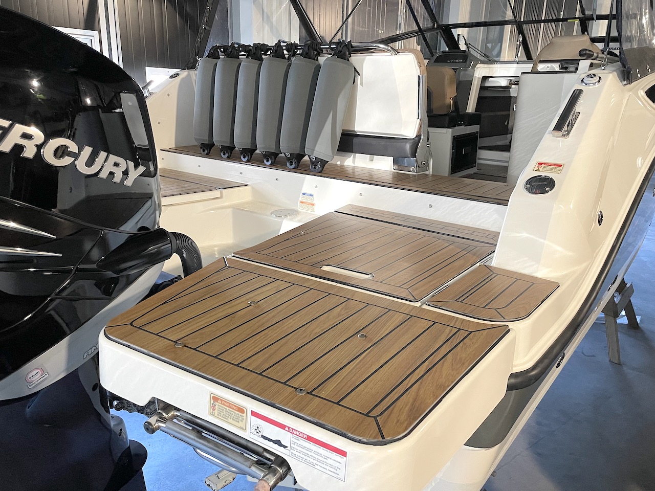 Uttern D70 ”Premium Edition” | Seacastle