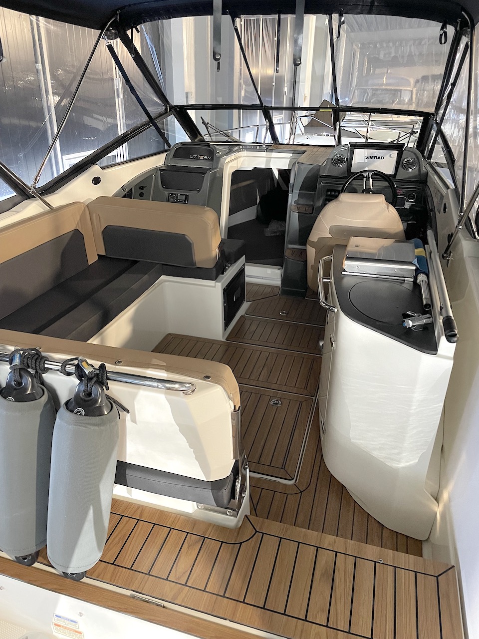 Uttern D70 ”Premium Edition” | Seacastle