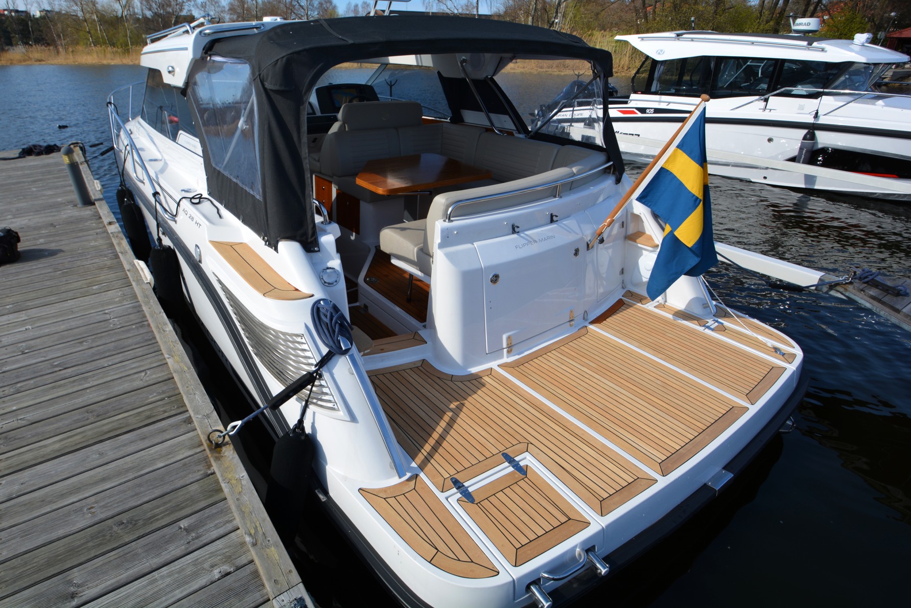 Aquador 28 HT | Seacastle