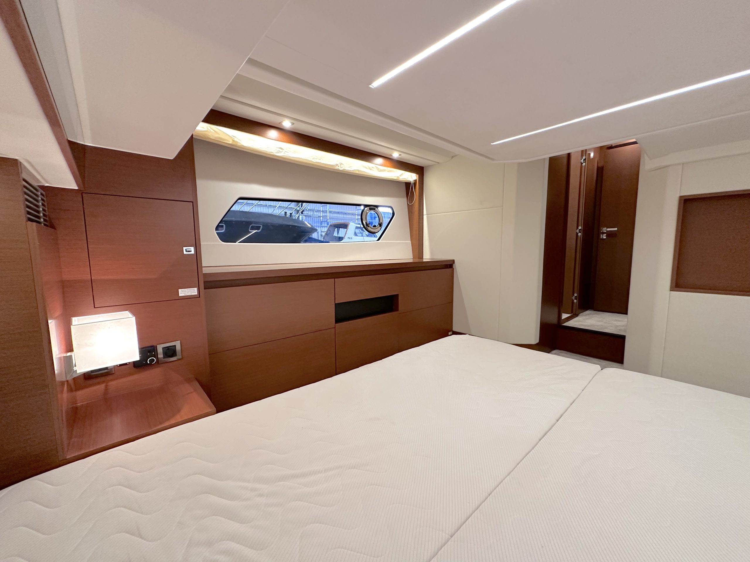 Prestige 460 F-Line | Seacastle