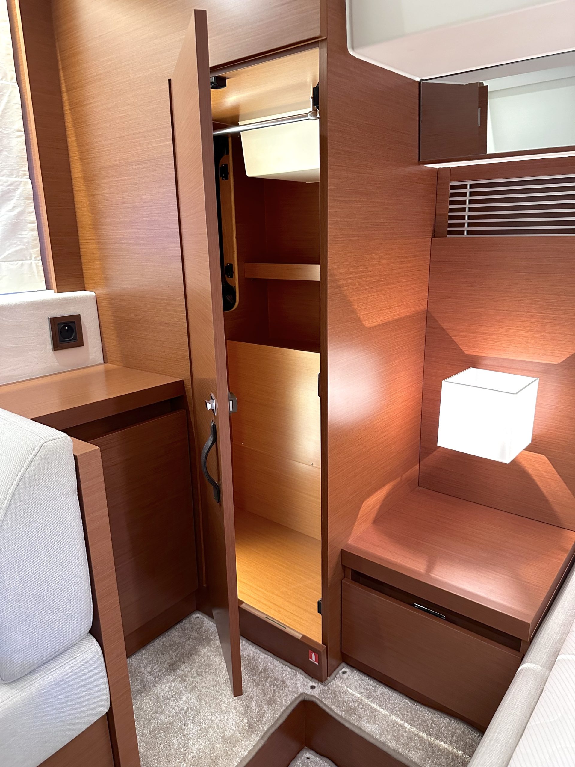 Prestige 460 F-Line | Seacastle