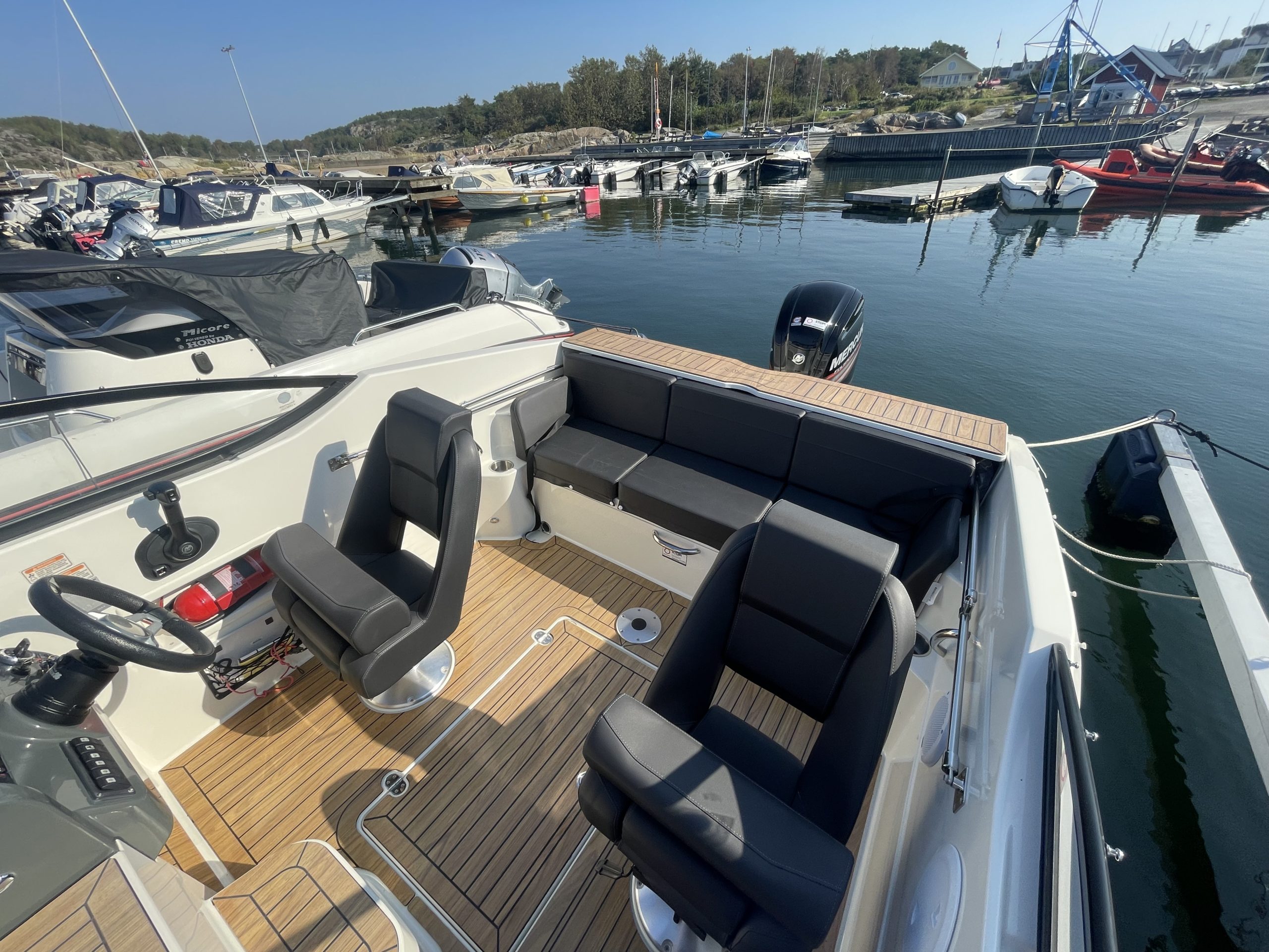 Uttern D57 | Seacastle