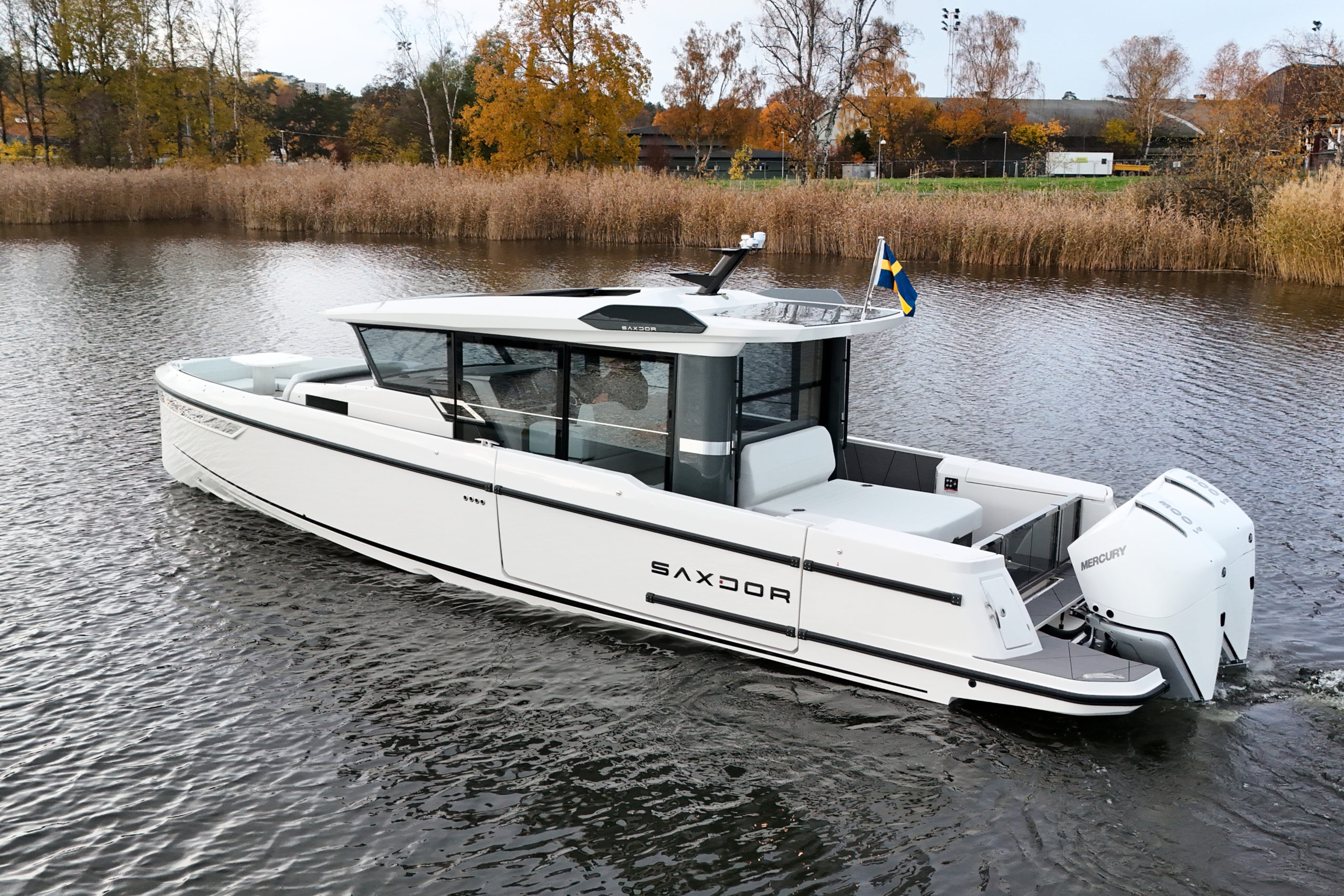 Saxdor 340 GTWA – Sportig daycruiser | Seacastle